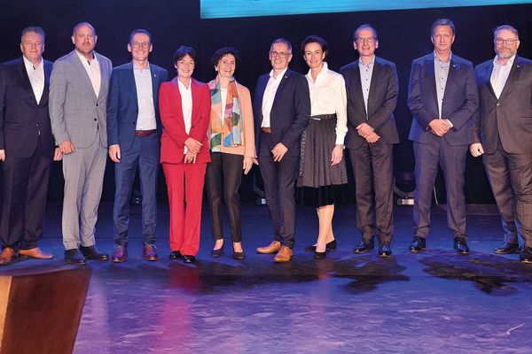 Industrial service provider for heavy goods and construction | FELBERMAYR